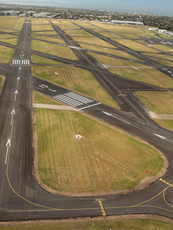 AvSafety podcast – Staying safe on the runway | Civil Aviation Safety ...